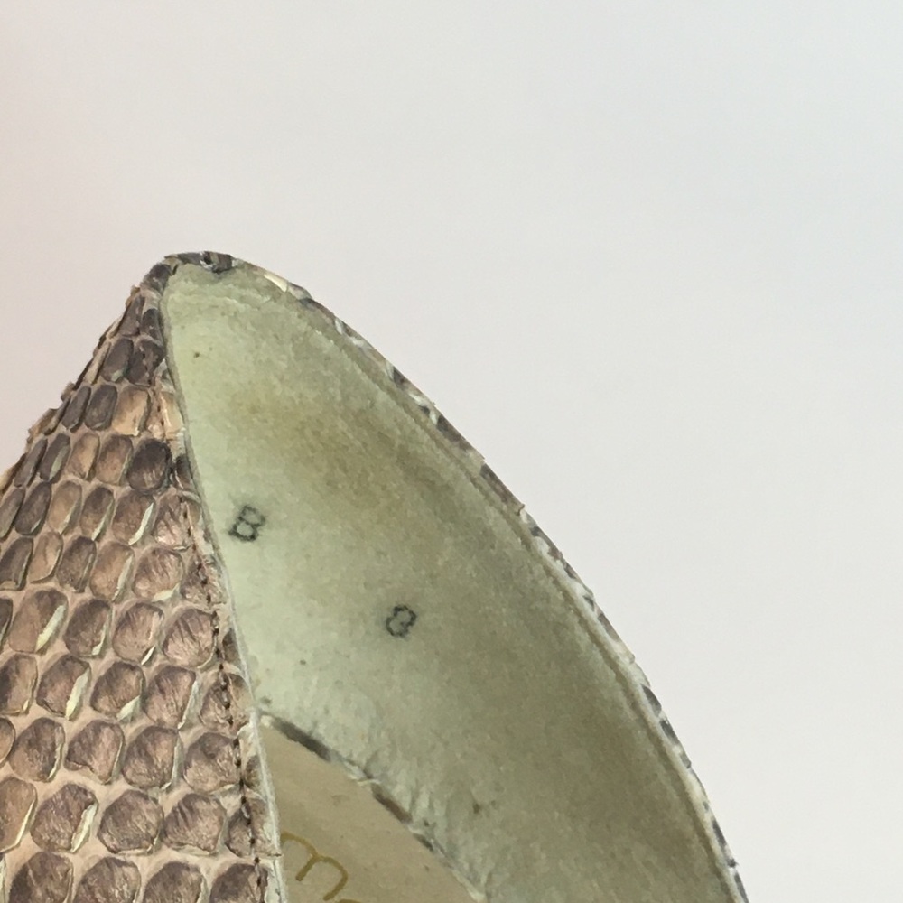 Stuart Weitzman Snake Skin Pumps Shoes Size 8 - Gem